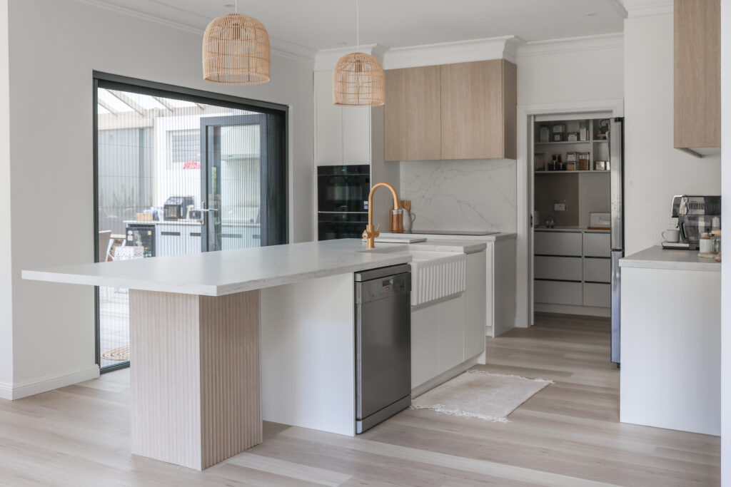 Professional Kitchen Renovations | Save & Direct Kitchens